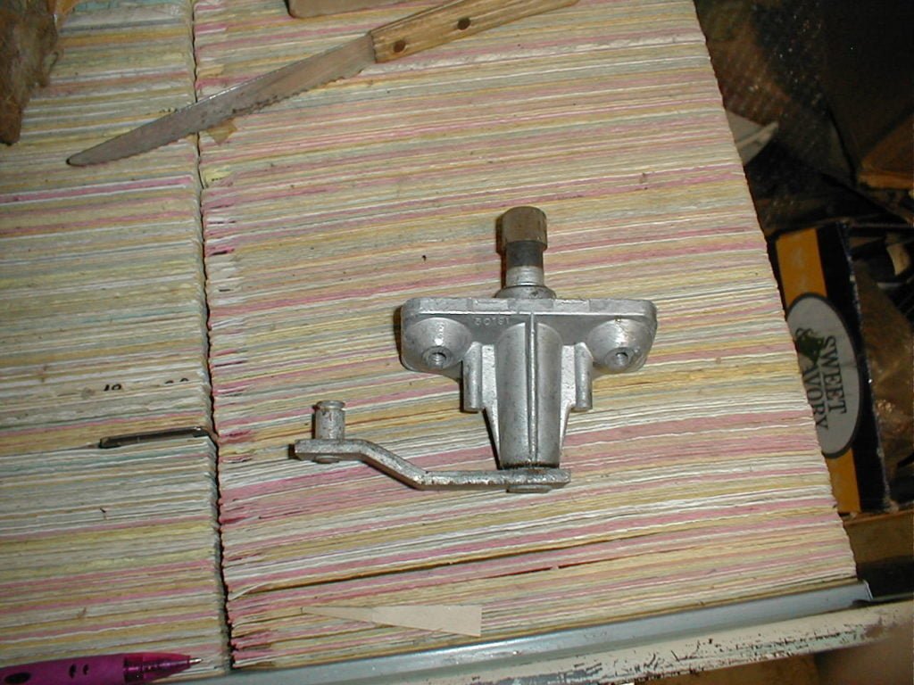 NOS Mopar Right Wiper Pivot All 1967-8 Chrysler Imperial Plymouth ...